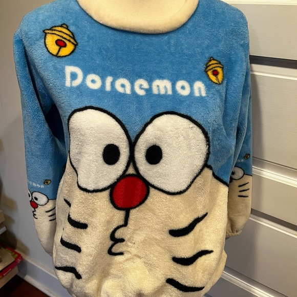 Doraemon | Shirts & Tops | Doraemon Character Girls Plush Pullover In ...
